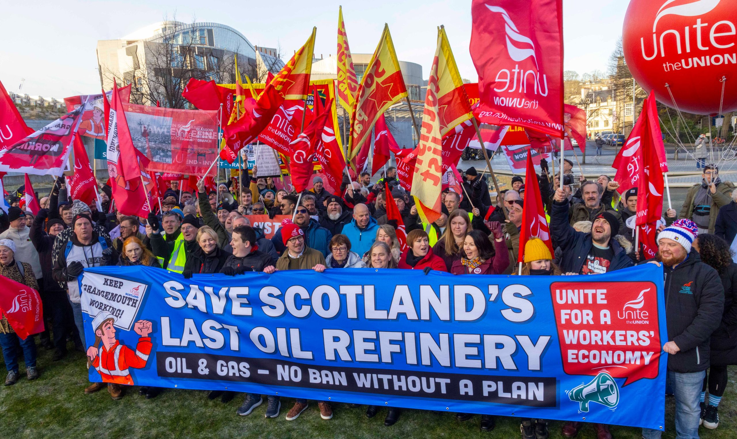 The Fight to Keep Grangemouth Working – Scottish Left Review
